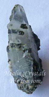 Epidote Improves Relationships, Brings Abundance And Prosperity
